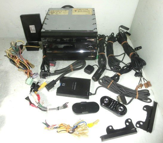 Yahoo!オークション - 即決完動品 カロッツェリア サイバーナビ AVIC-V...