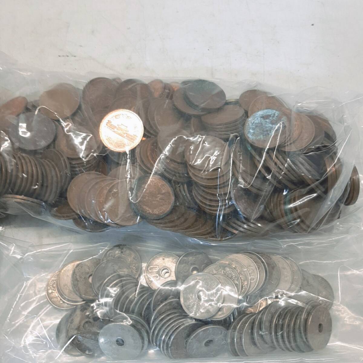 Yahoo!オークション - s132 1円玉 約1.3kg 5円玉 約0.5kg 10円玉 約1.6...