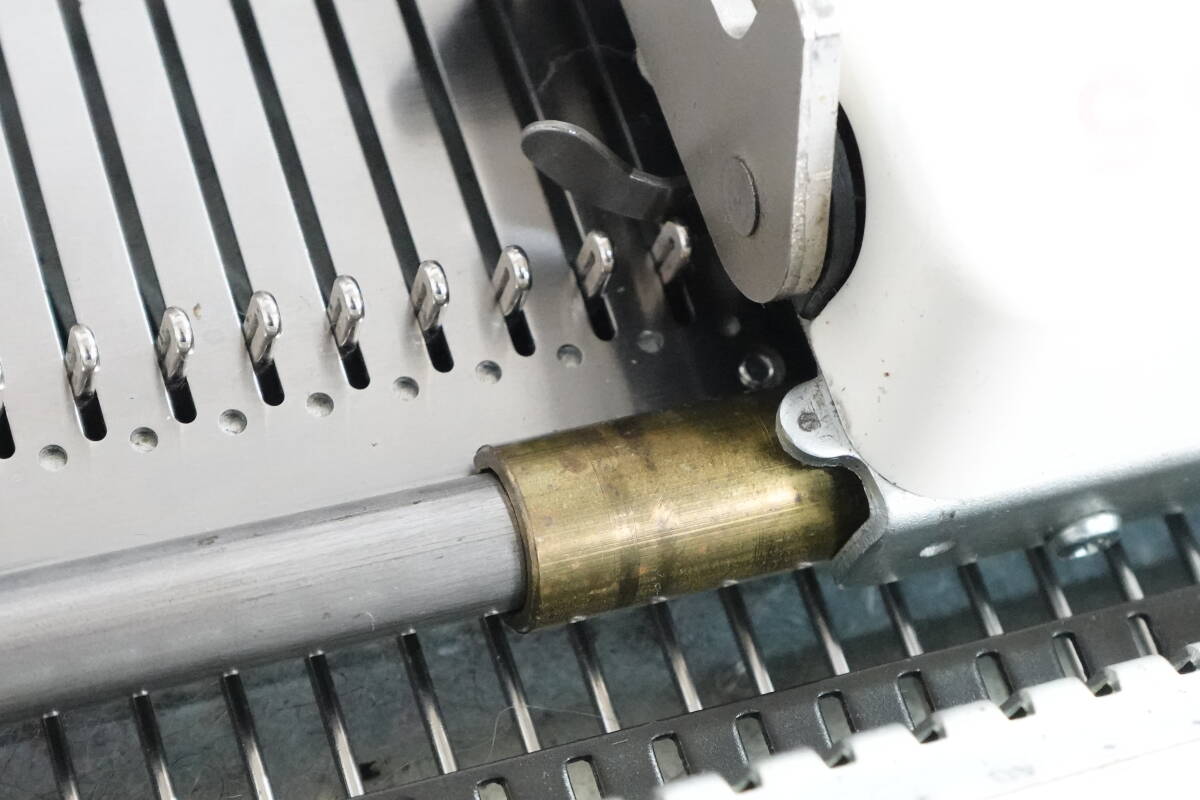 SILVER REED 編み機 SK160 ハンズ6.5 シルバーリード 現状品 手 SILVER REED 編み機 SK160 ハンズ6.5 シルバーリード 現状品 手