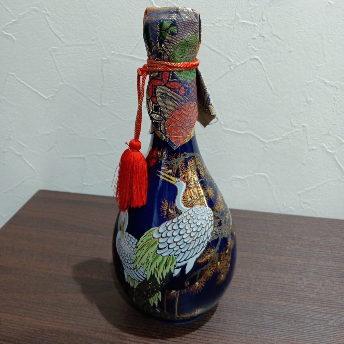 Yahoo!オークション - 未開栓 さつま無双 鶴 青 陶器 720ml/1158g 25% ...