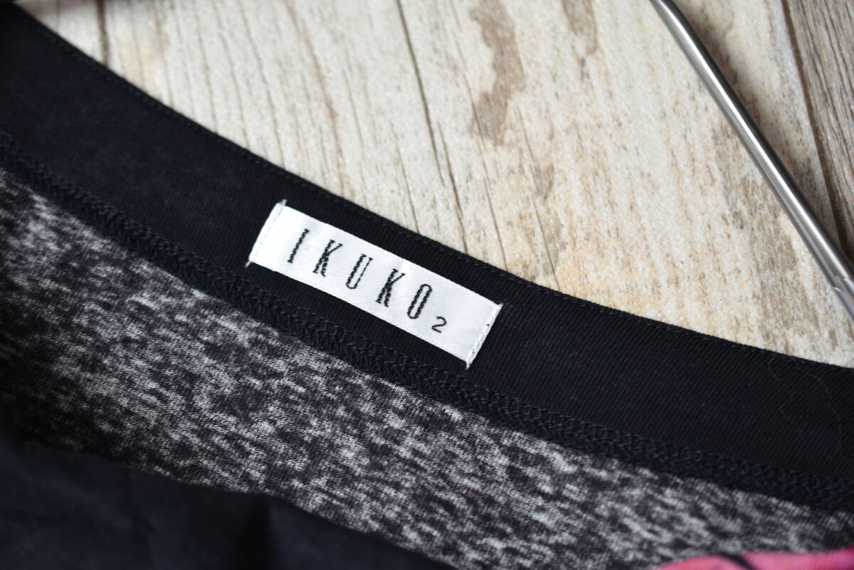 Yahoo!オークション - IKUKO イクコ 花柄オーバーカットソー 黒色 春物...