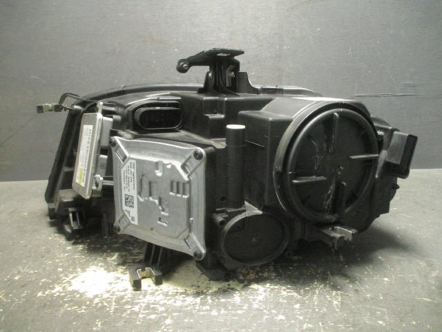 Yahoo!オークション - 【検査済】 H22年 アウディ A4 ABA-8KCDNF 右ヘ...