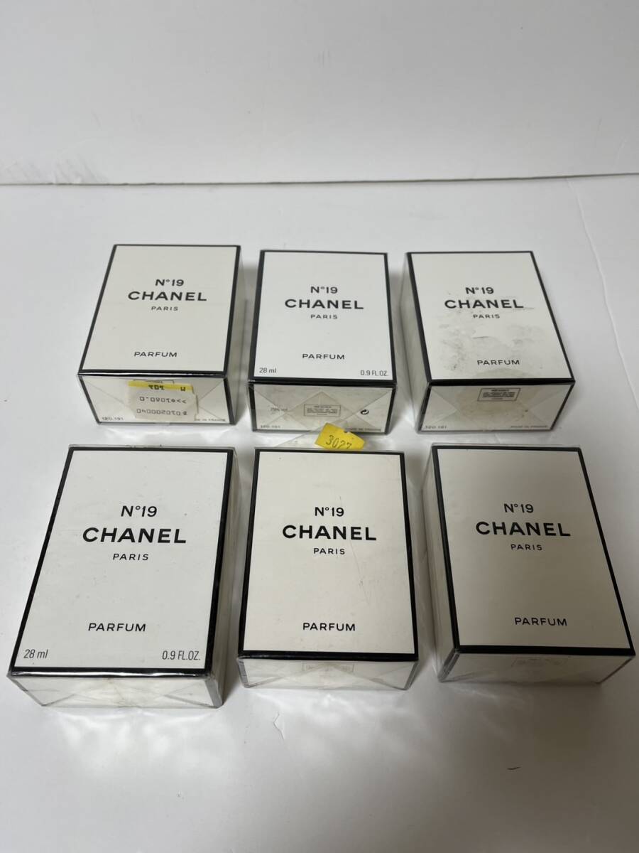 Yahoo!オークション - シャネル 香水 N19 28ml 6個 セット 香水 まとめ...
