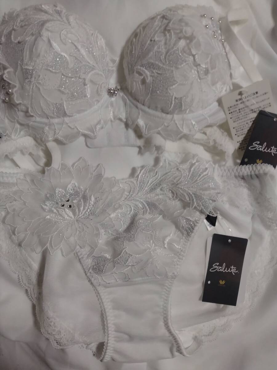 Yahoo!オークション - ワコールサルート52Gオアシス プレステージ C70 ...