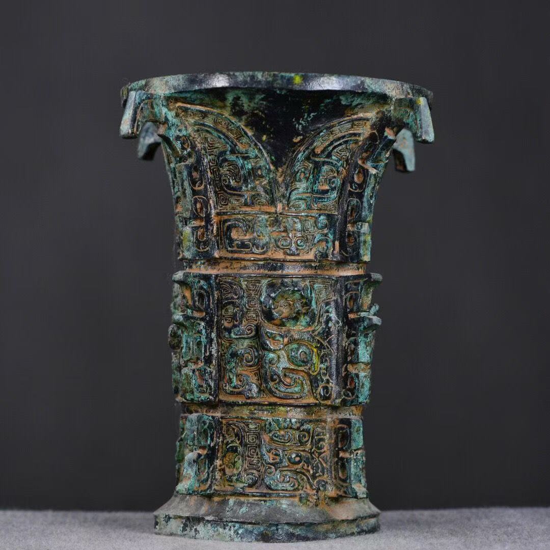 Yahoo!オークション - 【珍寶斎】y321旧家収蔵 漢代 青銅 花觚 置物 高...