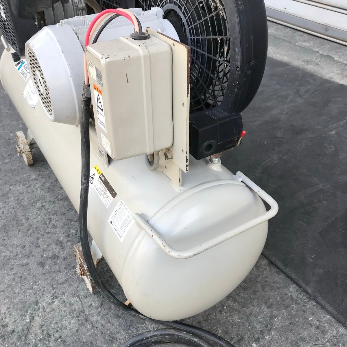 倉飯m960 アネスト岩田 2.2kW 3馬力 エアーコンプレッサー L22BP-10 最高使用圧力1.0Mpa タンク容量80L(コンプレッサー)｜売買されたオークション情報、yahooの ...