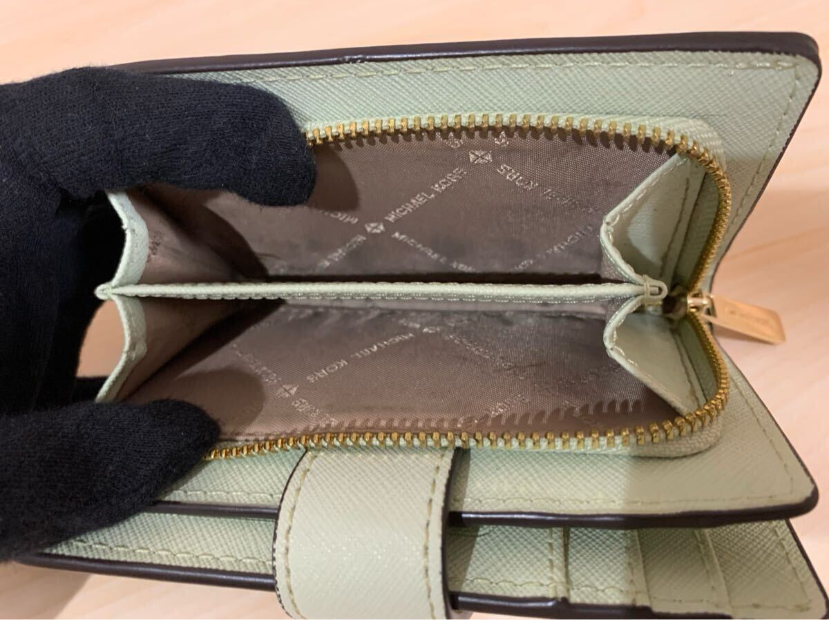 Yahoo!オークション - A4-080 MICHAEL KORS マイケルコース 二つ折り財...