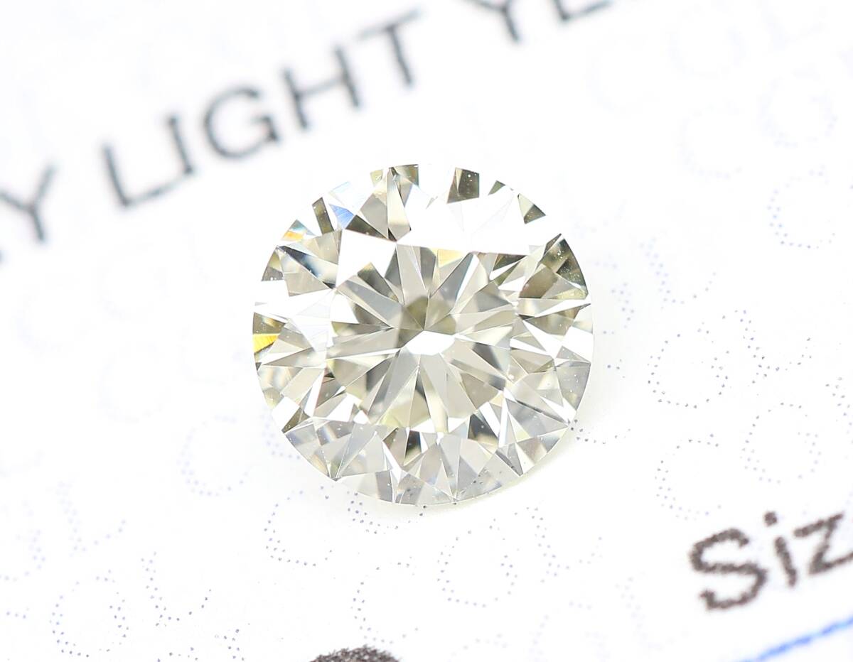Yahoo!オークション - 【100円～】VS2 0.563ct 天然ダイヤ VERY LIGHT ...