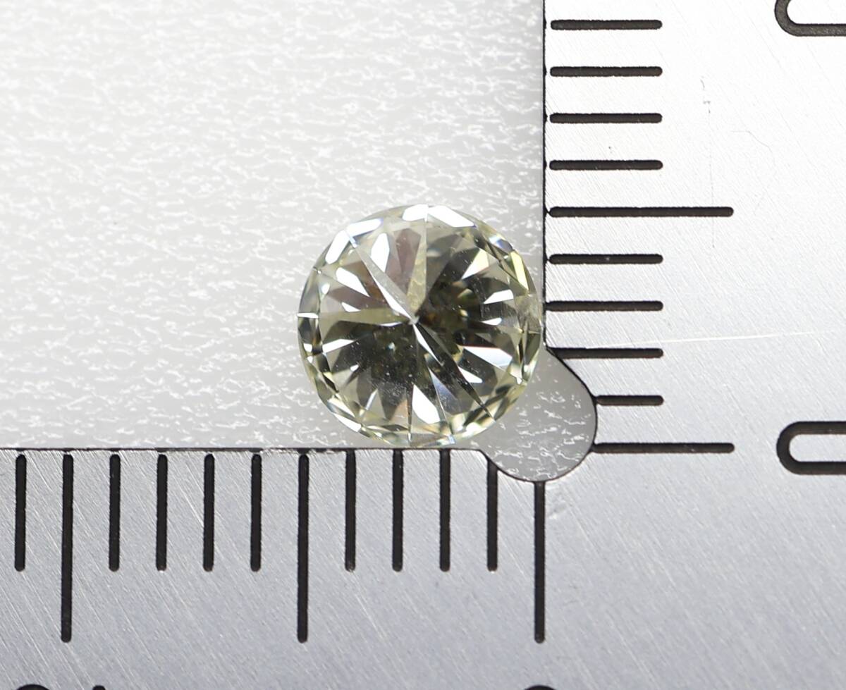 Yahoo!オークション - 【100円～】VS2 0.563ct 天然ダイヤ VERY LIGHT ...