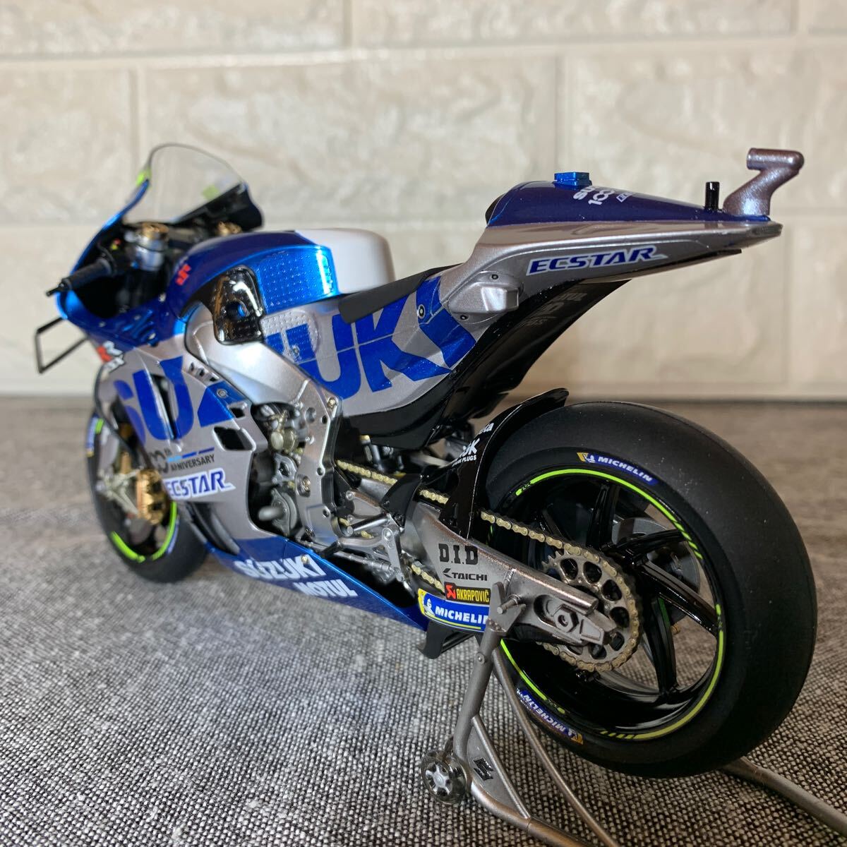 Yahoo!オークション - タミヤ1/12 Team SUZUKI ECSTAR GSX-RR ‘20 完...