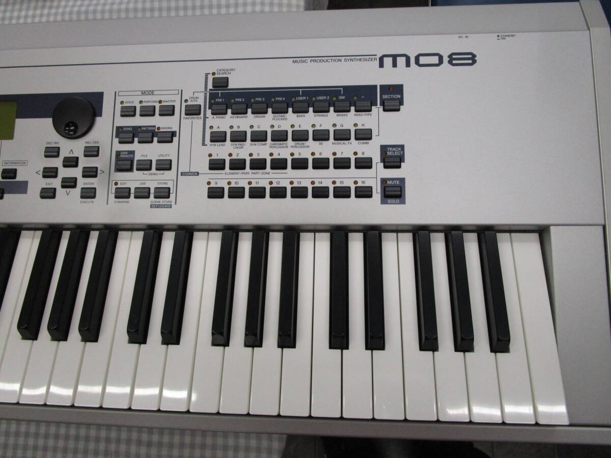 Yahoo!オークション - YAMAHA ヤマハ シンセサイザー MO8 88鍵 中古