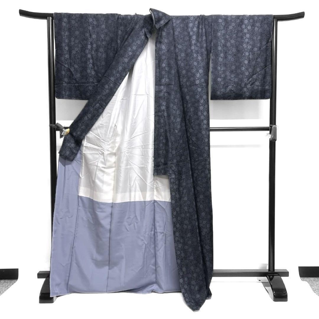 完成品 小紋 饅頭菊 花模様 縦縞 波紋文様 グレー 着物 014a d 完成品 小紋 饅頭菊 花模様 縦縞 波紋文様 グレー 着物 014a d