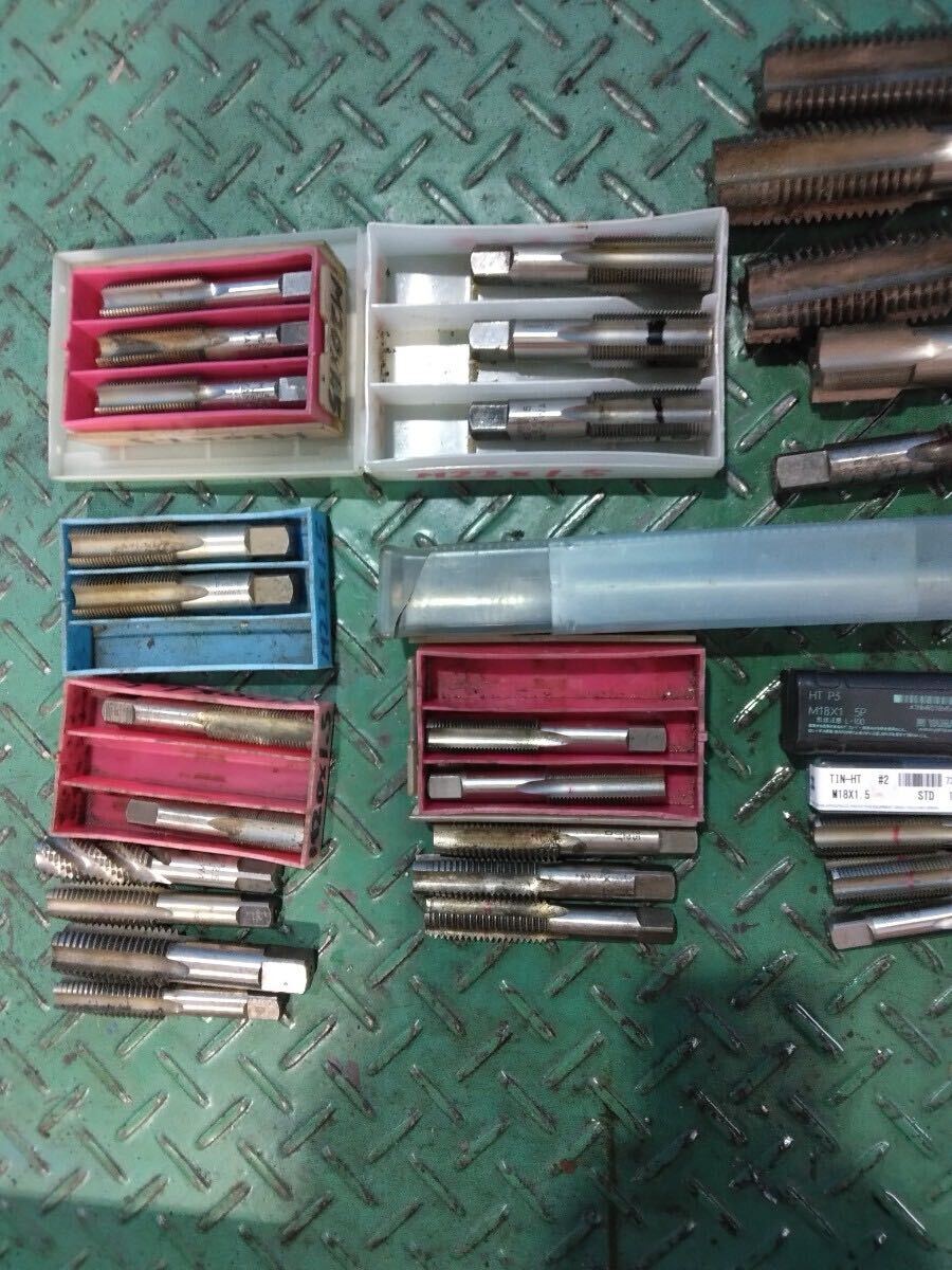 Yahoo!オークション - u703 タップ M18~36【無選別】約8kg 写真判断で...