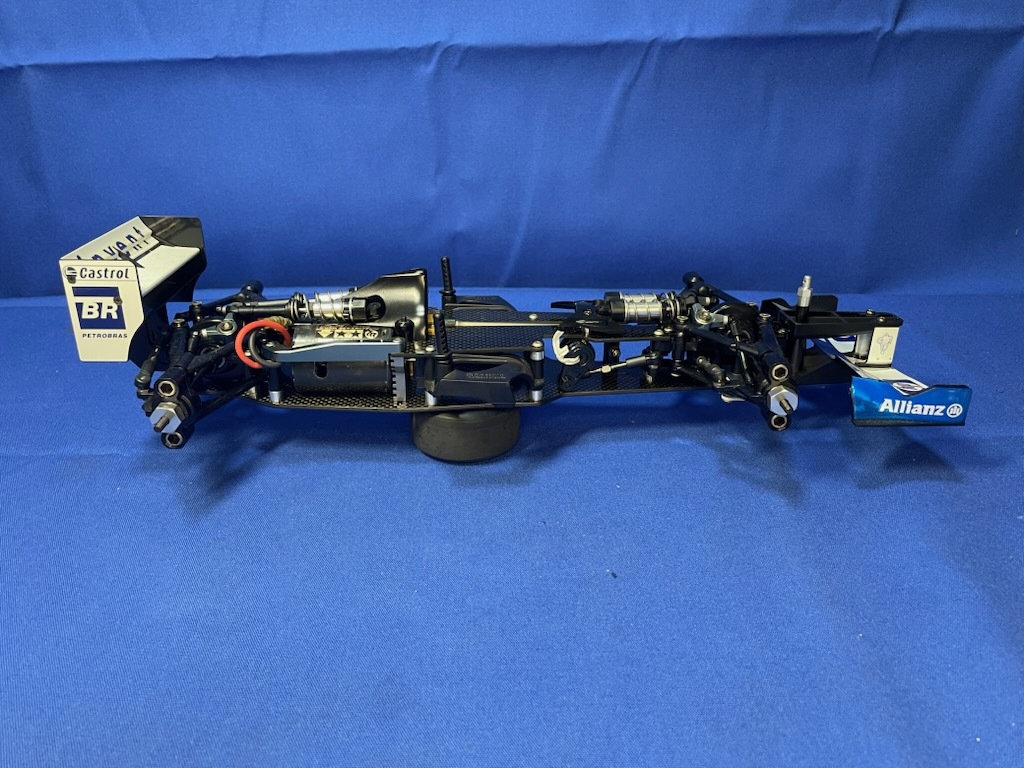 Yahoo!オークション - タミヤ/TAMIYA F201 BMW カーボンシャーシ ボデ...