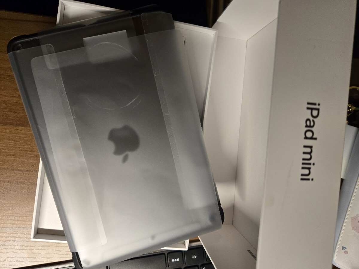 Yahoo!オークション - Apple iPad mini 第5世代 Wi-Fi + Cellular A212...