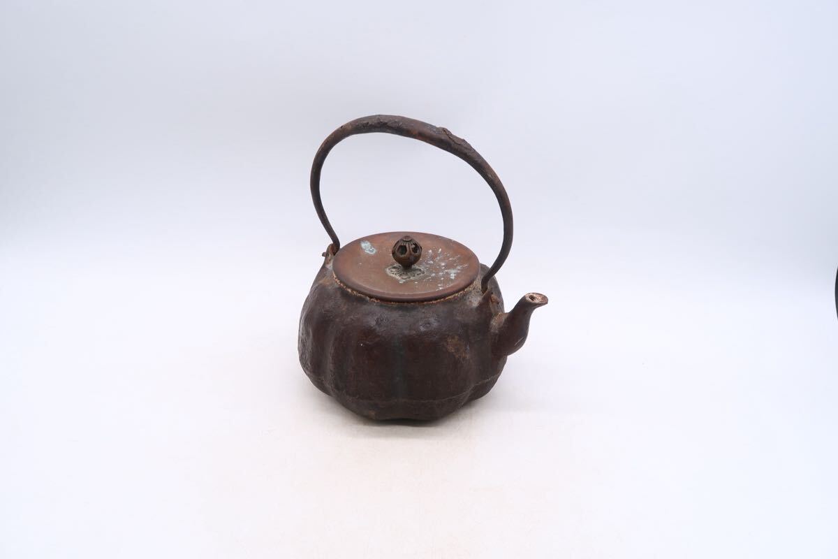 小振 鉄瓶 畠春斎 釜師 造 南瓜形鉄瓶 かぼちゃ 煎茶道具 茶道具 小振 鉄瓶 畠春斎 釜師 造 南瓜形鉄瓶 かぼちゃ 煎茶道具 茶道具