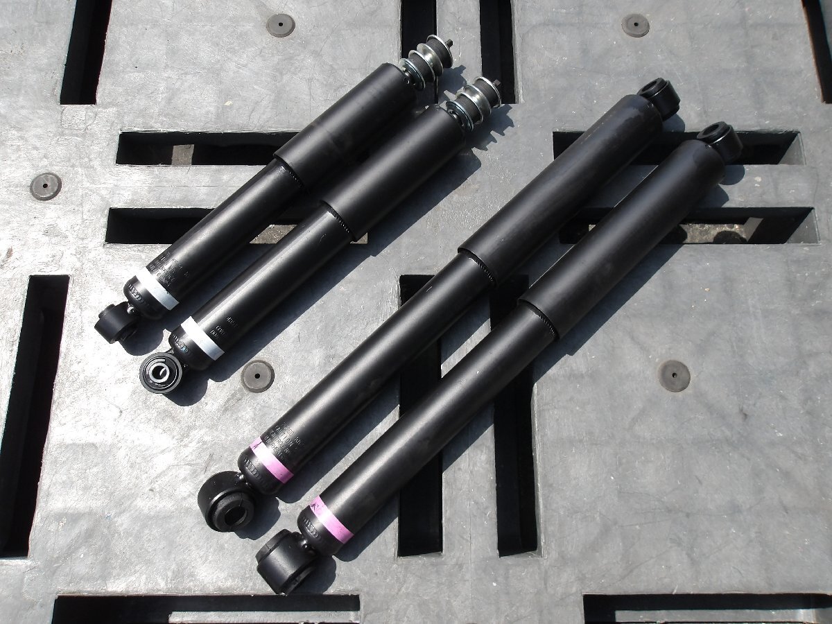 トヨタ / ハイエース / 200系 / 純正 / ショックアブソーバー 4本 / 新車外し / 48511-26630 48531-26860 サスペンション(ショックアブソーバー)｜売買さ ...