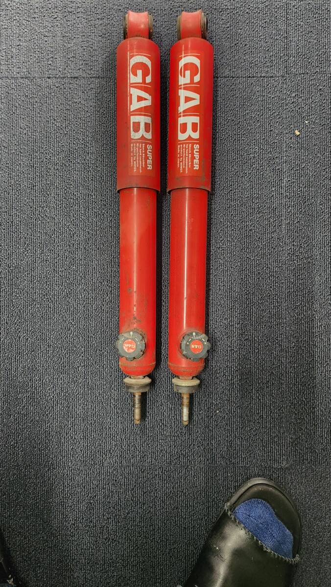 Yahoo!オークション - ハコスカ リアショック GAB