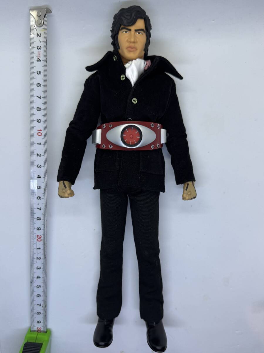 Yahoo!オークション - RAH 1/6 メディコムトイ 本郷猛Var.2 仮面ライダ...