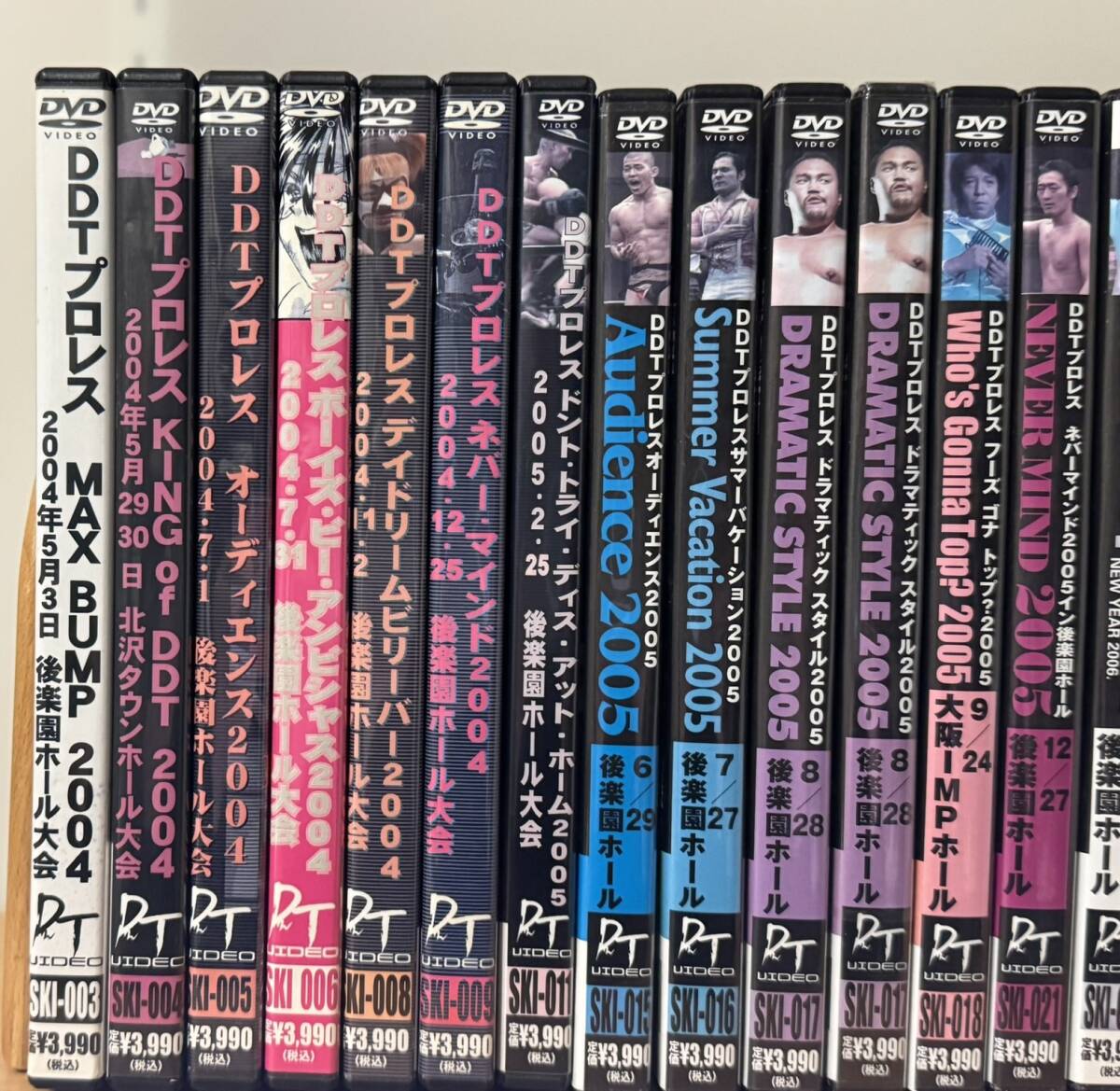 Yahoo!オークション - プロレスDVD 33本セット まとめ売り DDT Pro-Wre...