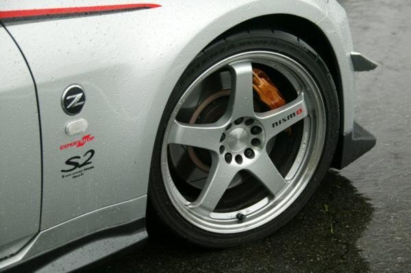 Yahoo!オークション - 日産純正 C27 セレナ nismo ホイール専用デカー...