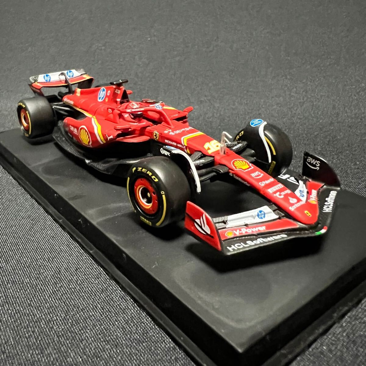 Yahoo!オークション - 【16】 ブラーゴ F1 1 43 2024年 スクーデリア・...