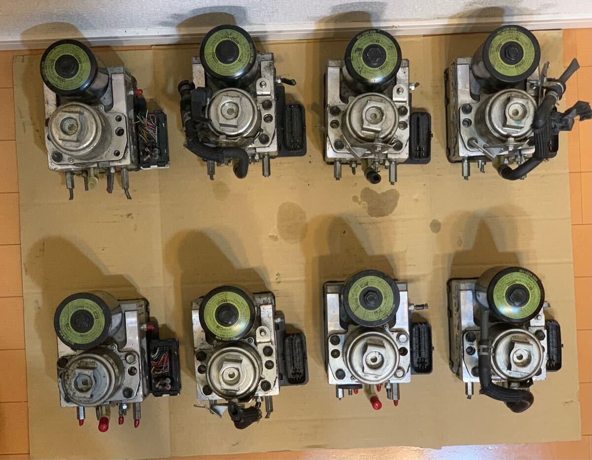 Yahoo!オークション - トヨタ プリウス20【NHW20】ABSアクチュエーター...