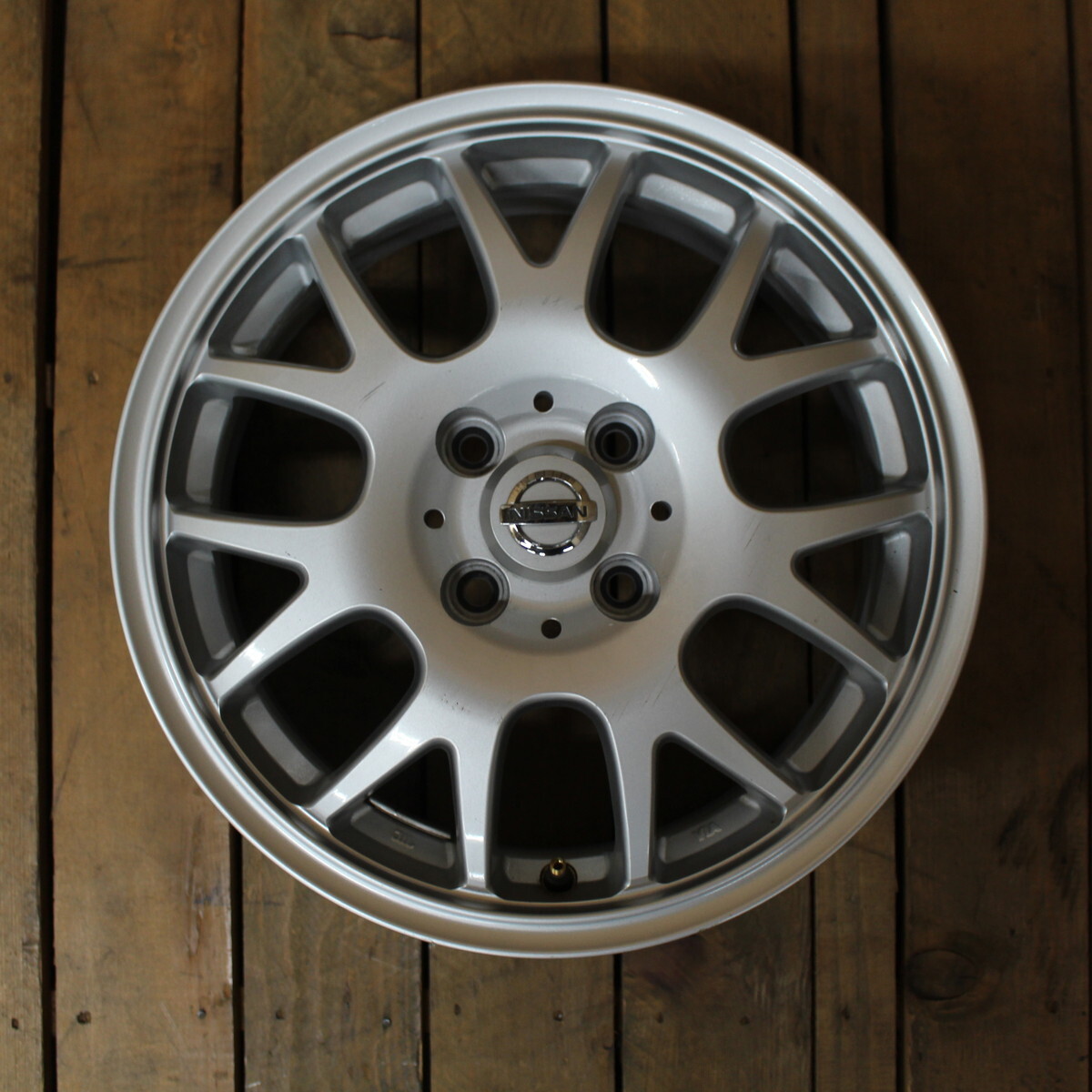 Yahoo!オークション - NISSAN ニッサン Z12 キューブ 純正 15インチ 6J...