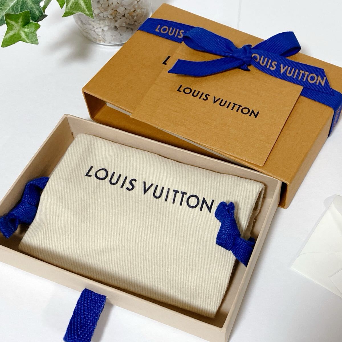 ルイヴィトン「LOUIS VUITTON」小物用空箱・保存袋・メッセージ ルイヴィトン「LOUIS VUITTON」小物用空箱・保存袋・メッセージ