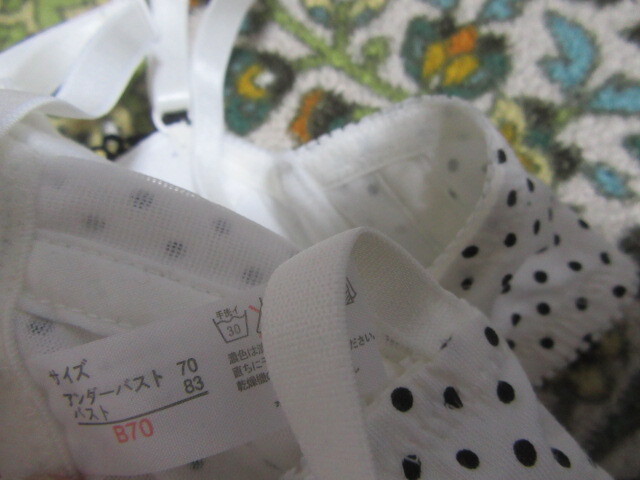 Yahoo!オークション - 新品㈱ディノスセシール製ブラジャーB70水玉激安...