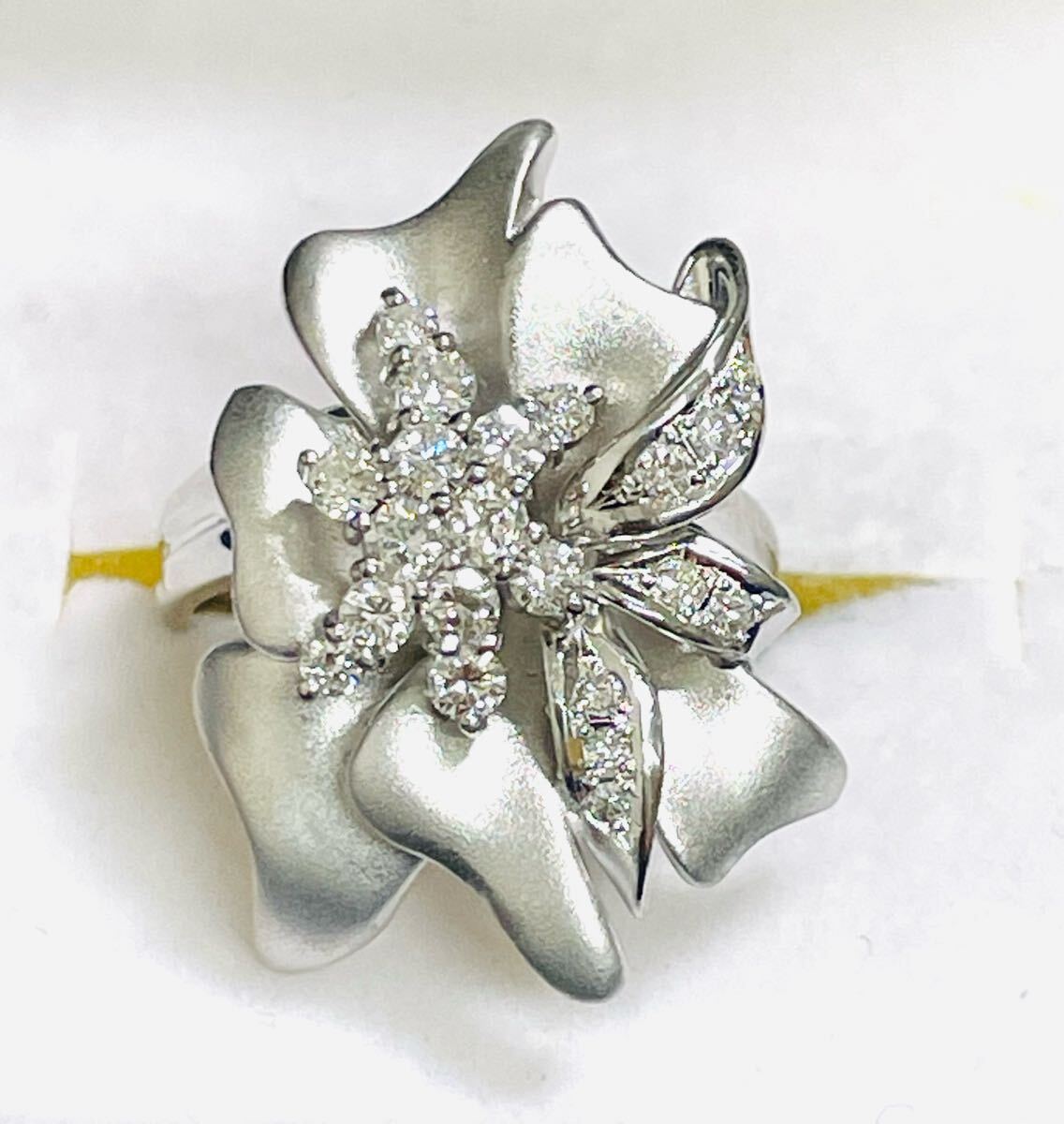 Yahoo!オークション - Pt900 ダイヤ0.73ct付きリング 15.5号