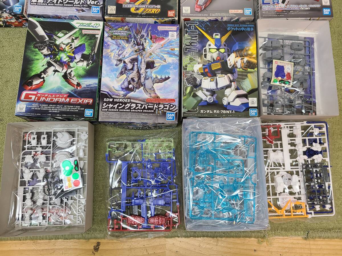 Yahoo!オークション - 113-Y79) 現状品 未組立品 SDガンダム まとめ売...