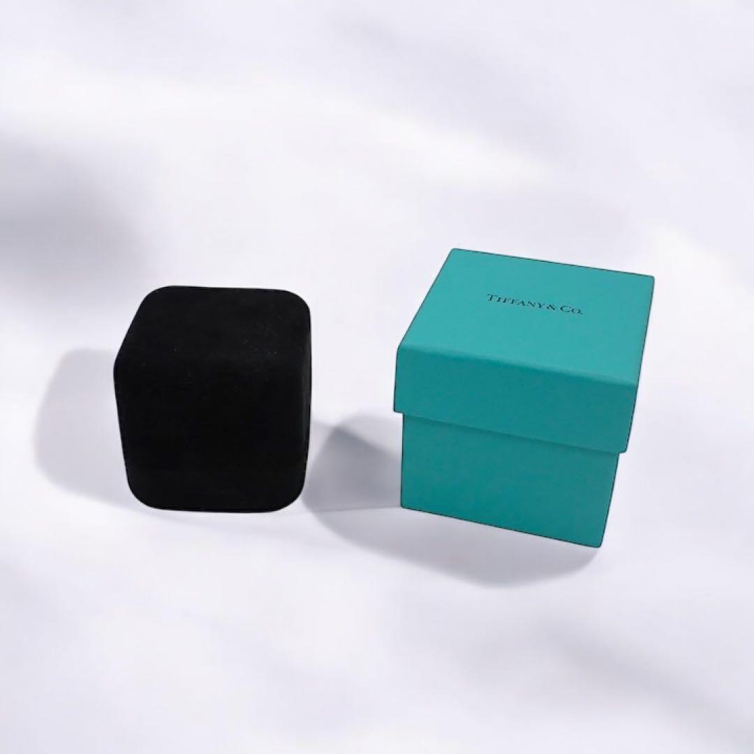 箱 Tiffany & co ティファニー ハーモニー ハーフサークル 箱 Tiffany & co ティファニー ハーモニー ハーフサークル