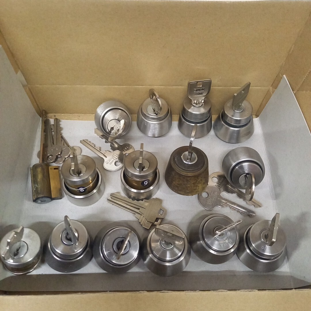 MIWA GOAL SHOWA メガクロス ディンプル全て鍵付き 品(鍵)｜売買されたオークション情報、yahooの商品情報をアーカイブ公開 - オークファン（aucfan.com）