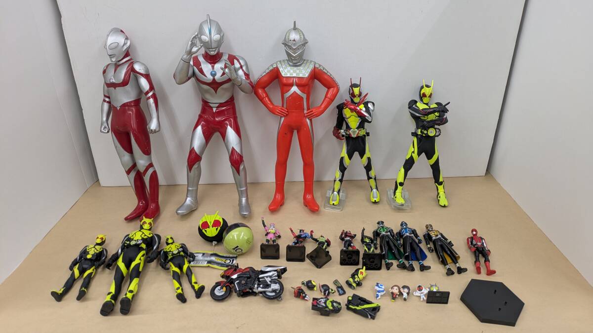 Yahoo!オークション - D133/ジャンク 特撮関連 ウルトラマン 仮面ライ...