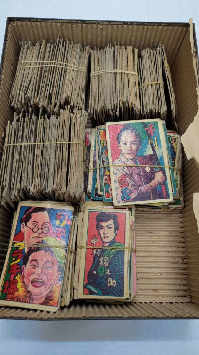 2096□昭和 メンコ 角メンコ 面子 時代劇 当時物 大量 全308枚 2096□昭和 メンコ 角メンコ 面子 時代劇 当時物 大量 全308枚