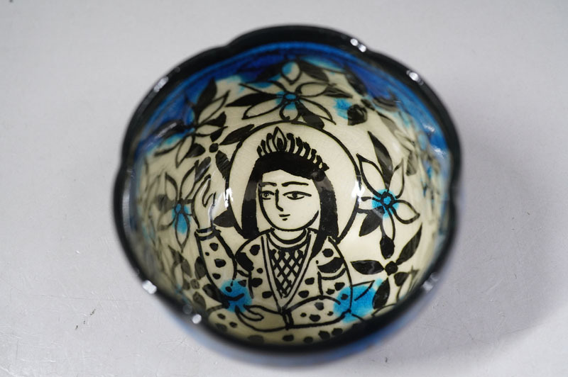 Yahoo!オークション - 【f450】人間国宝 【加藤卓男】 青釉胡姫文酒杯 ...