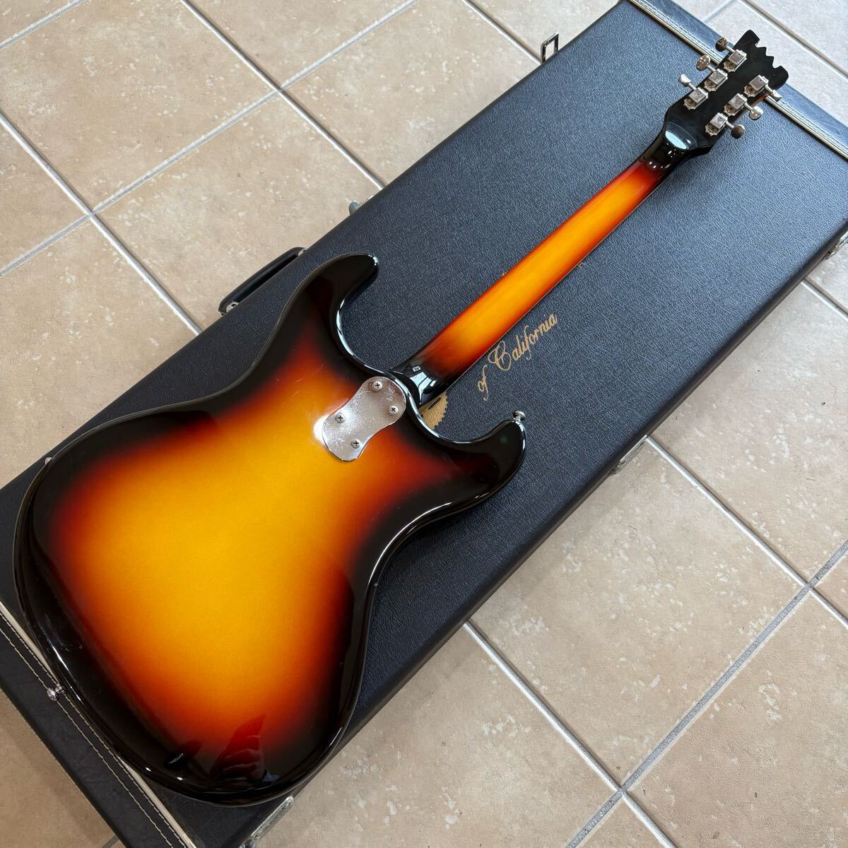 Mosrite モズライト ベンチャーズ モデル エレキギター 黒雲 Mosrite モズライト ベンチャーズ モデル エレキギター 黒雲