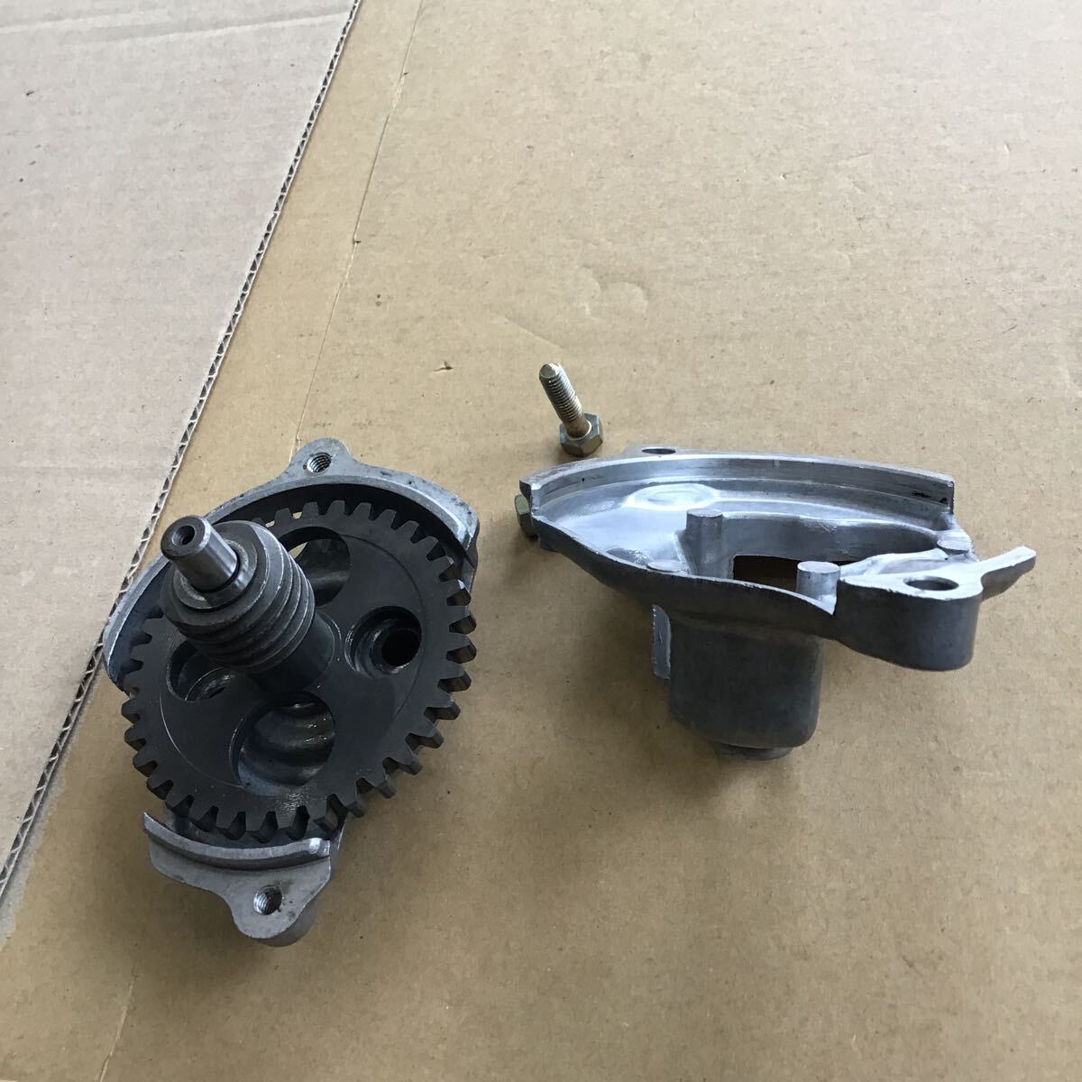 Yahoo!オークション - XE50/75 CB50 エイプ 機械式タコメーター用 オイ...