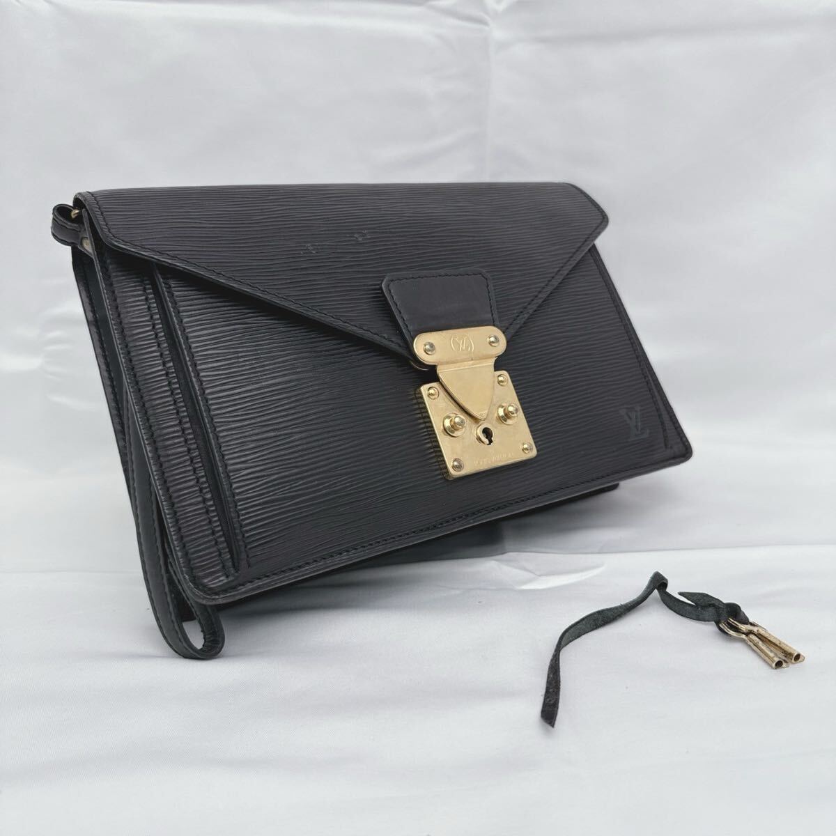 Yahoo!オークション - k290 ルイヴィトン LOUIS VUITTON エピ セリエ ...