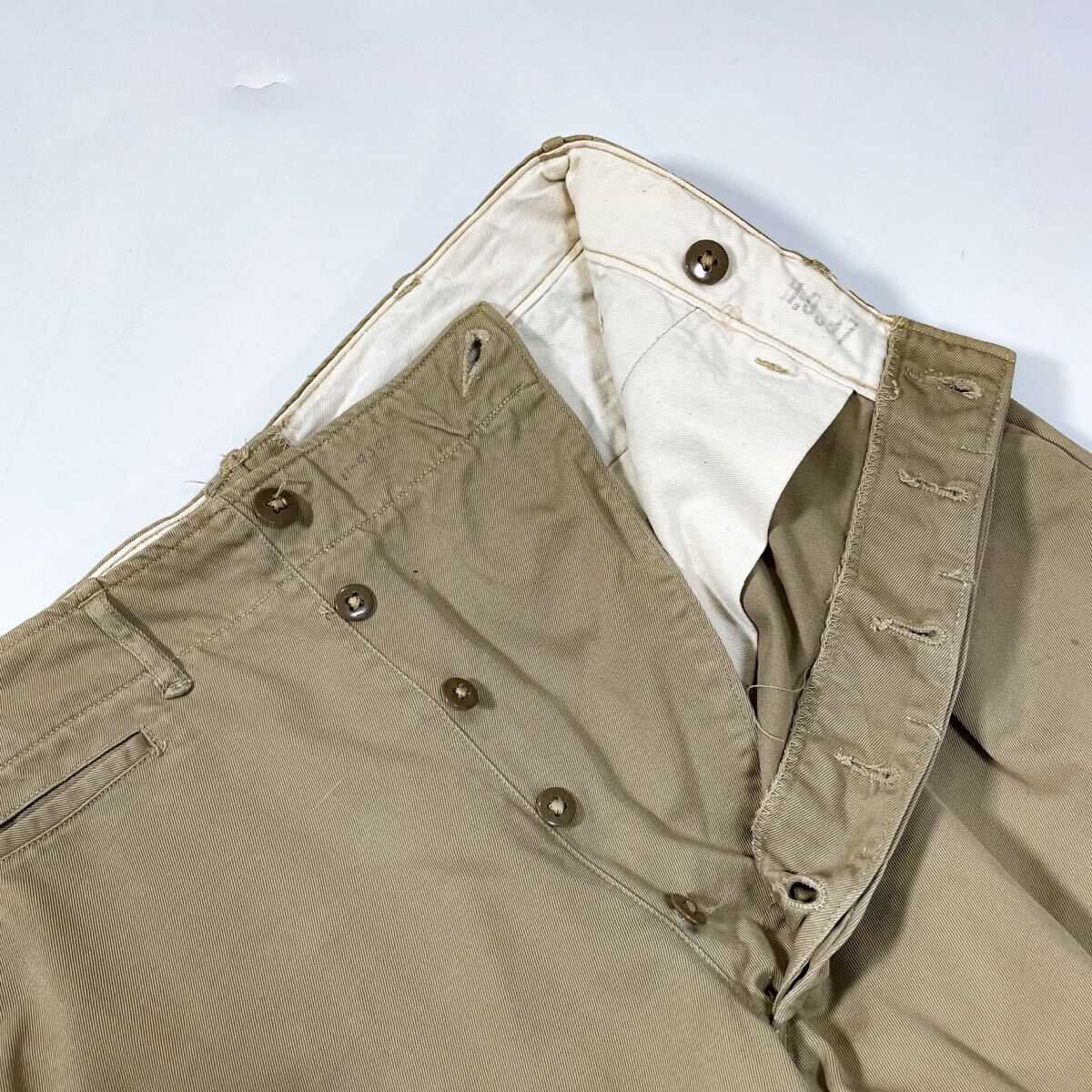 Yahoo!オークション - 40s 50s m43 アーミーチノ ボタンフライ ミリタ...