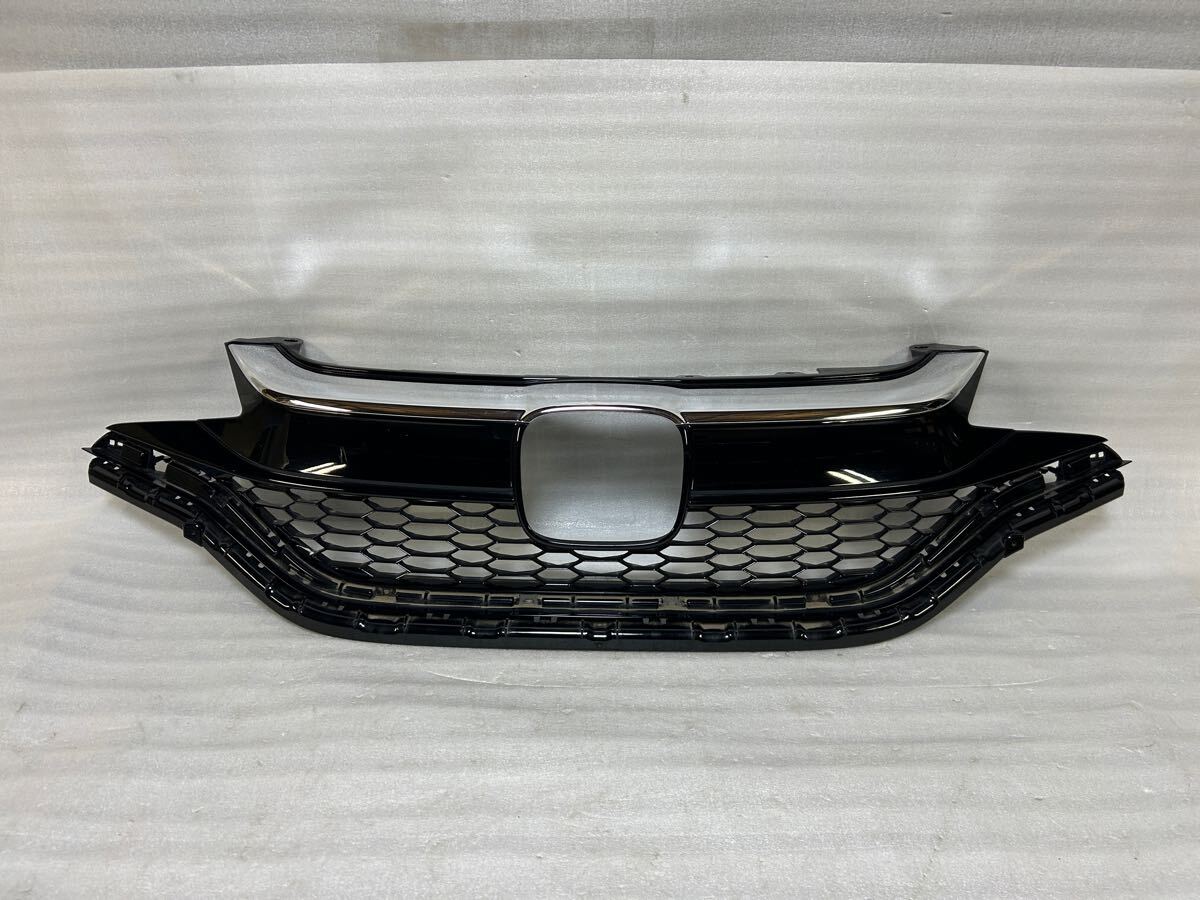 Yahoo!オークション - 11052 美品 フィット GK3 GP5 後期 フロントグリ...