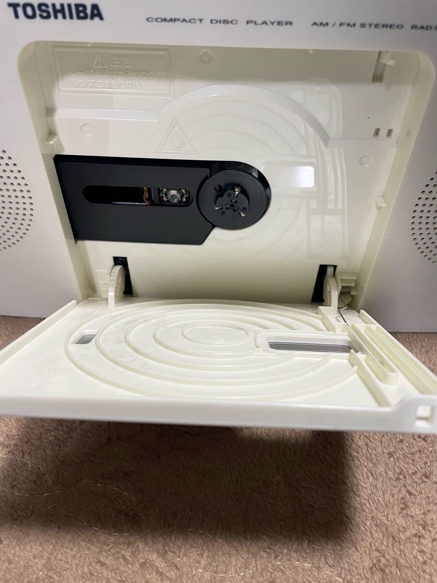 Yahoo!オークション - 東芝 CDラジオ TY-CR22 ホワイト 88円スタート ...