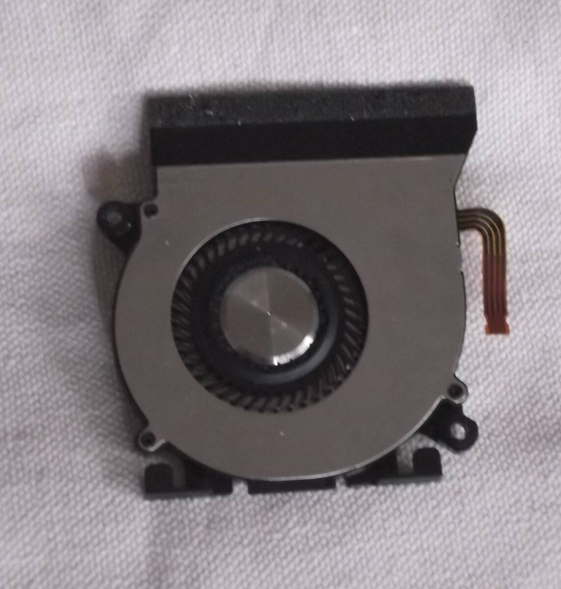 Yahoo!オークション - TOSHIBA/dynabook/V62/FS 修理パーツ CPUファン