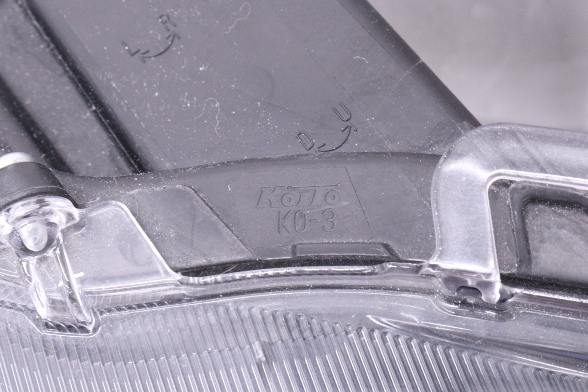 Yahoo!オークション - 54-1071 LED MXPA10 ヤリス 右ヘッドライト KOIT...