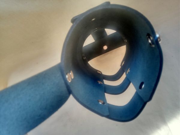 Yahoo!オークション - メルテックFK-06(1L携行缶)用レザーホルダーのみ...