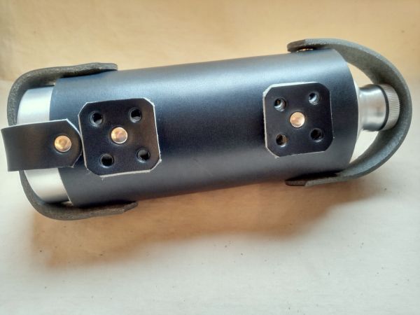 Yahoo!オークション - メルテックFK-06(1L携行缶)＆レザーホルダーセッ...