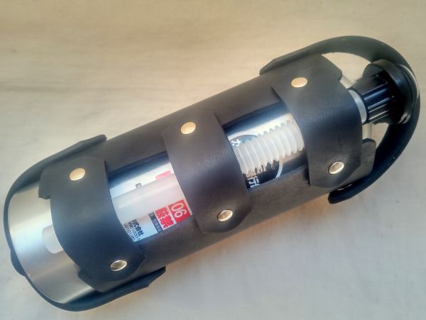 Yahoo!オークション - メルテックFK-06(1L携行缶)用レザーホルダーのみ...