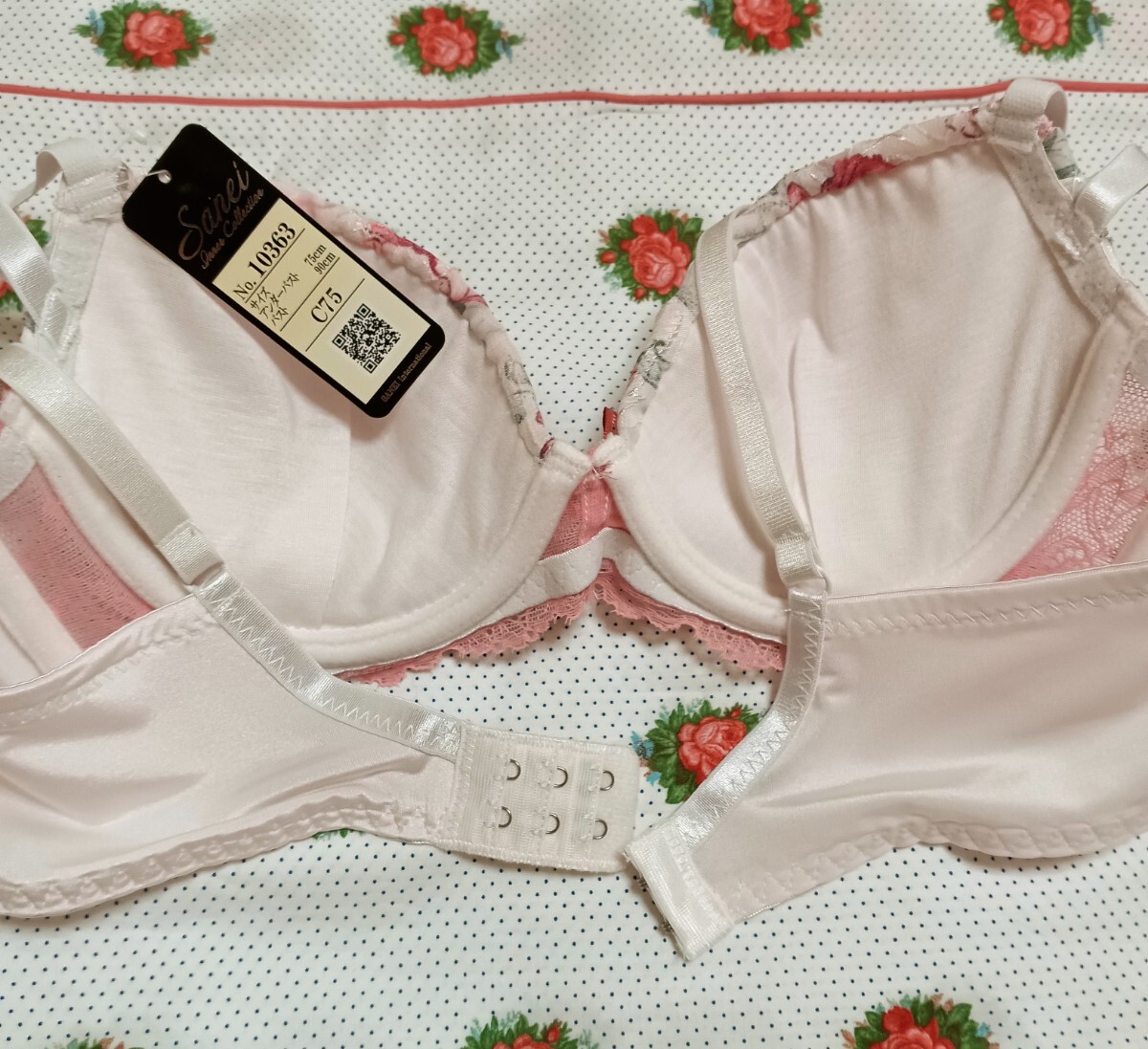 Yahoo!オークション - 【Sanei】 C75ブラ＆ショ―ツ Mサイズ 新品タグ...