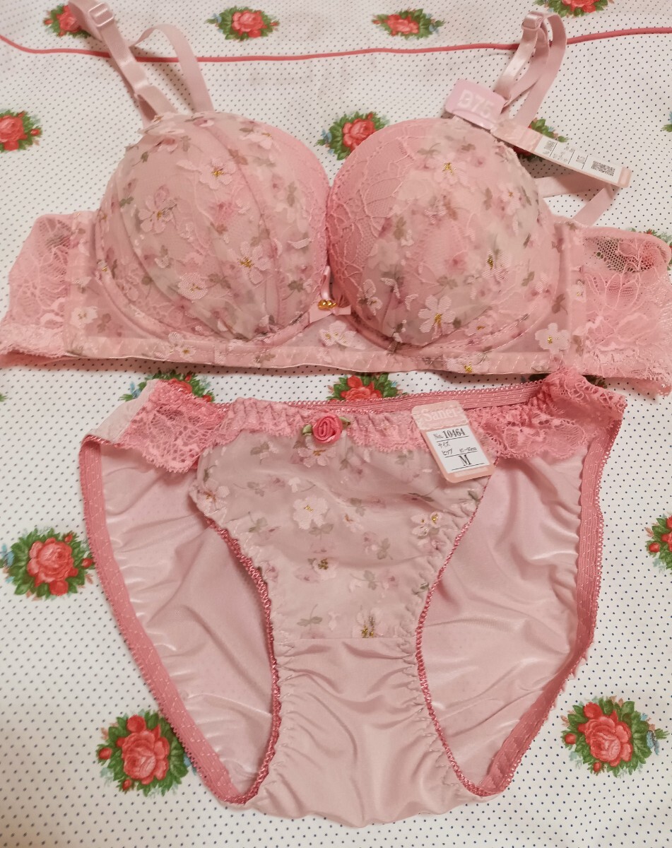 Yahoo!オークション - 【Sanei】 D75ブラ＆ショ―ツ Mサイズ 新品タグ...